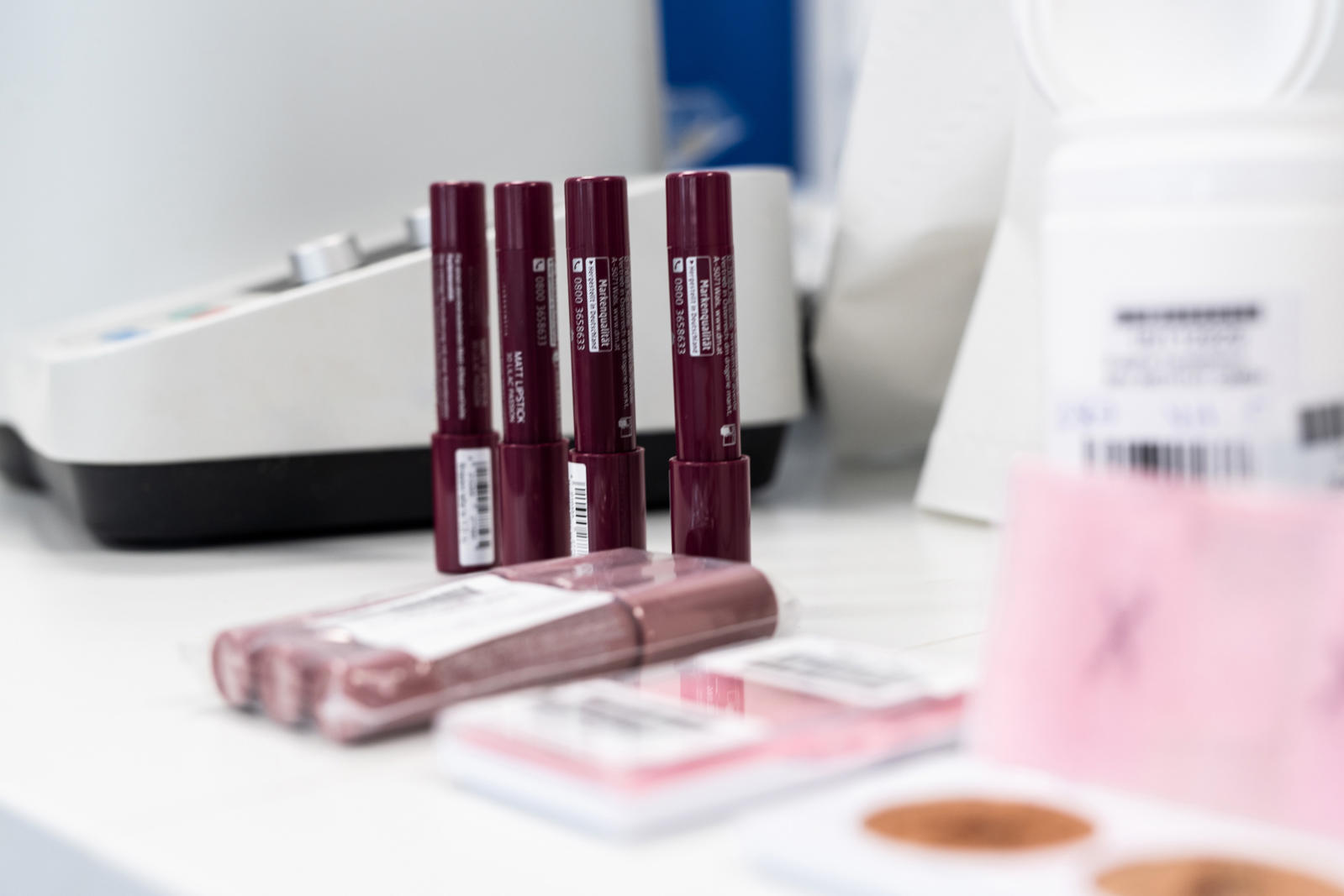 Cosmetic testing in accredited contract laboratories